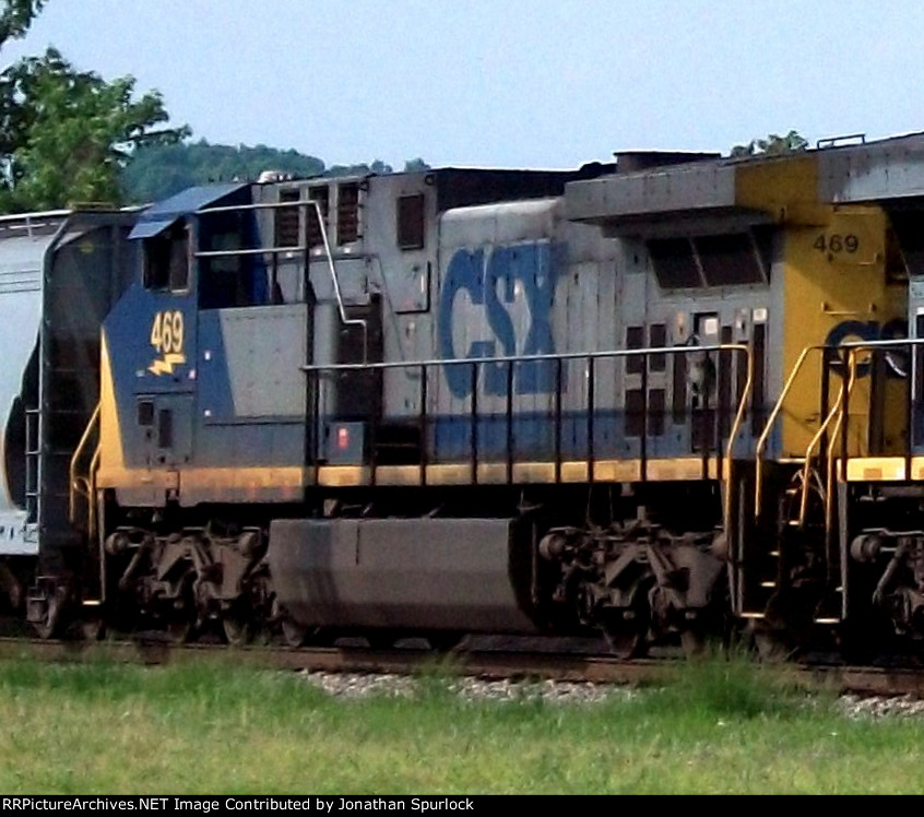 CSX 469, conductor's side